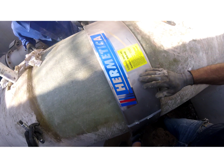 Flexible coupling with bilabial gasket to connect and repair | HERMETICA